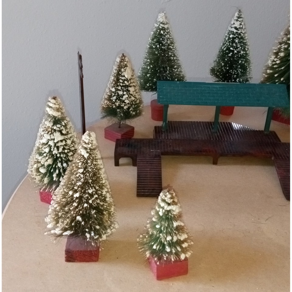 Winter Decor Scenery for Model Trains - Trees Platform Signal Poles ...
