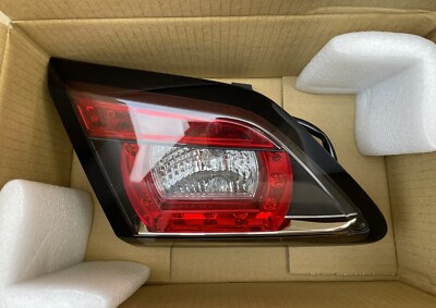GENUINE HSV VF GEN-F F2 CLUBSPORT R8 SENATOR GTS LEFT LH BOOT LIGHT ...