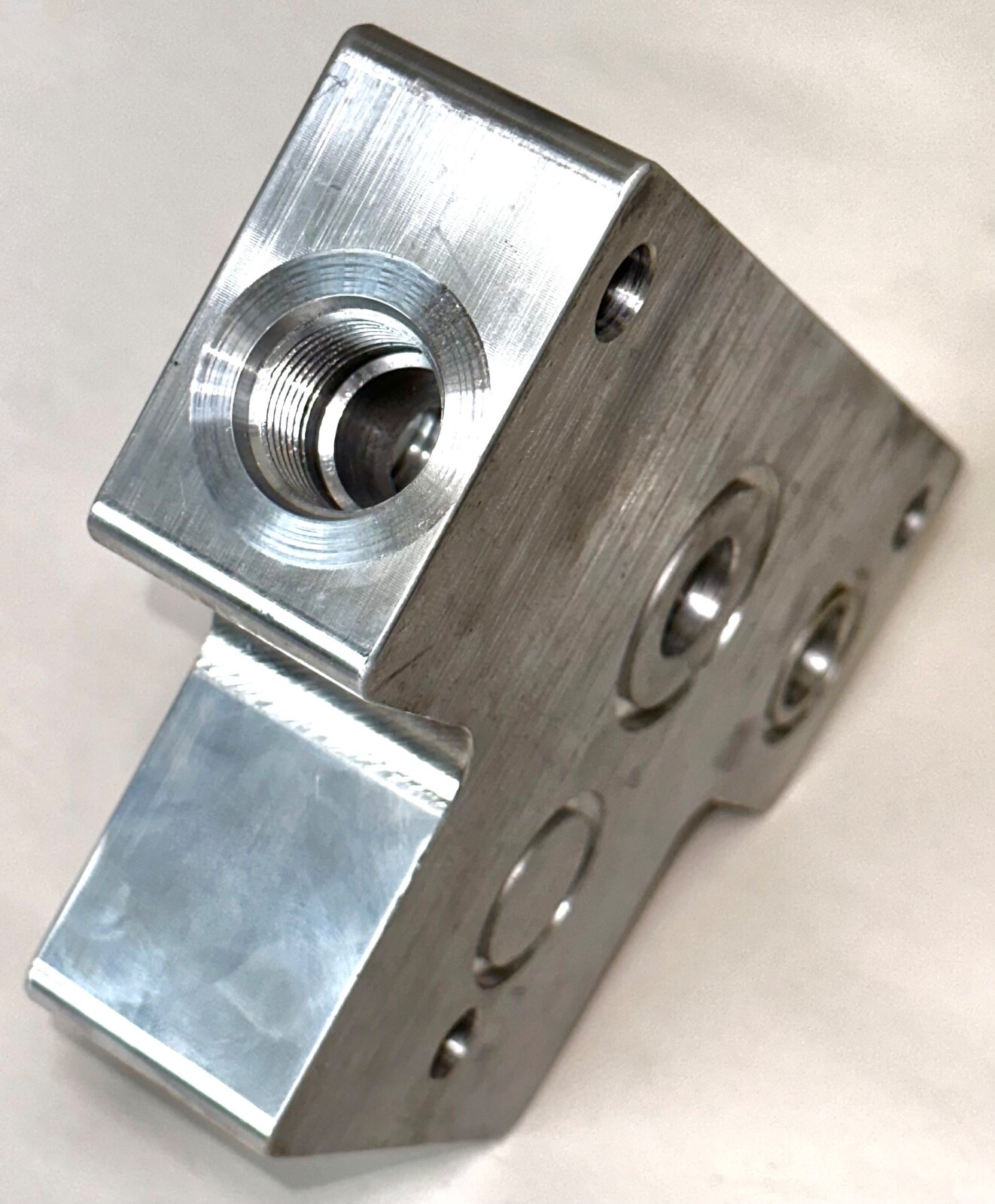 IH International 826 966 1066 Hydro 100 Hydro Power Beyond Block USA ...