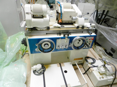 GROMAX UNIVERSAL CYLINDRICAL GRINDER JMC400H, Distance between centers ...