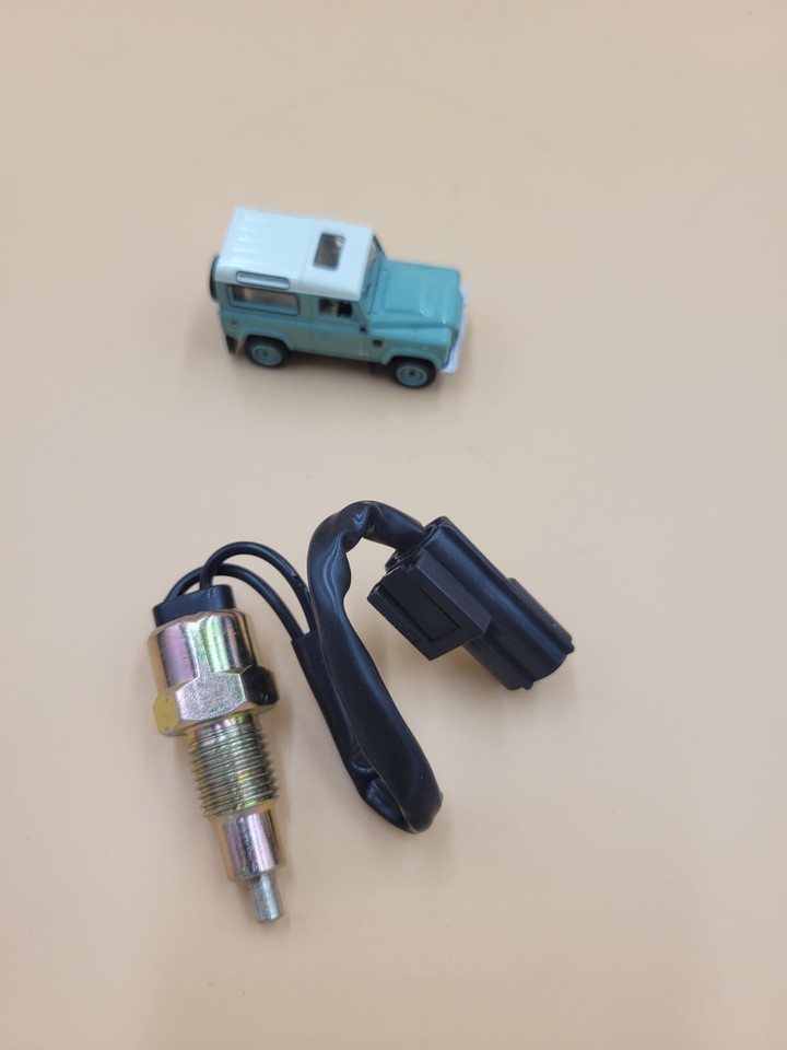 LR DEFENDER -06 /Discovery I/II /RRC Switch Reverse Light Gearbox R380 ...