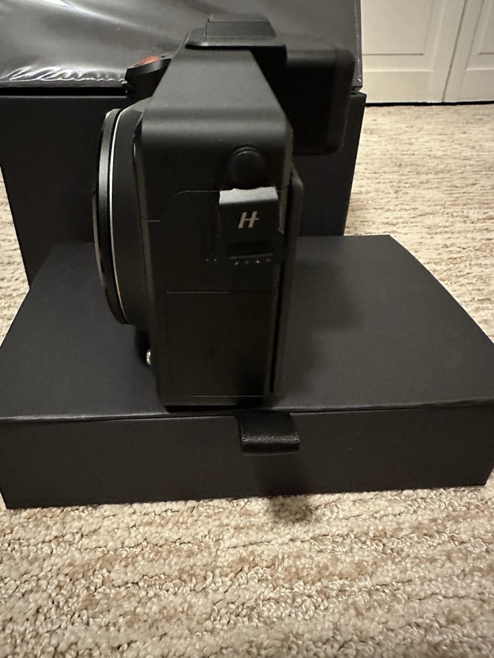 Hasselblad X2D 100C Medium Format Mirrorless Camera - Opened Box w ...