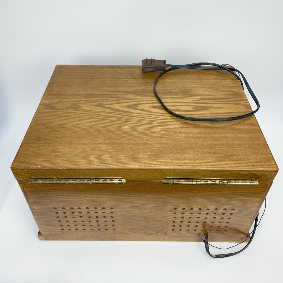 2004 Detrola KM837 Record Player, CD Player, Cassette Player ...