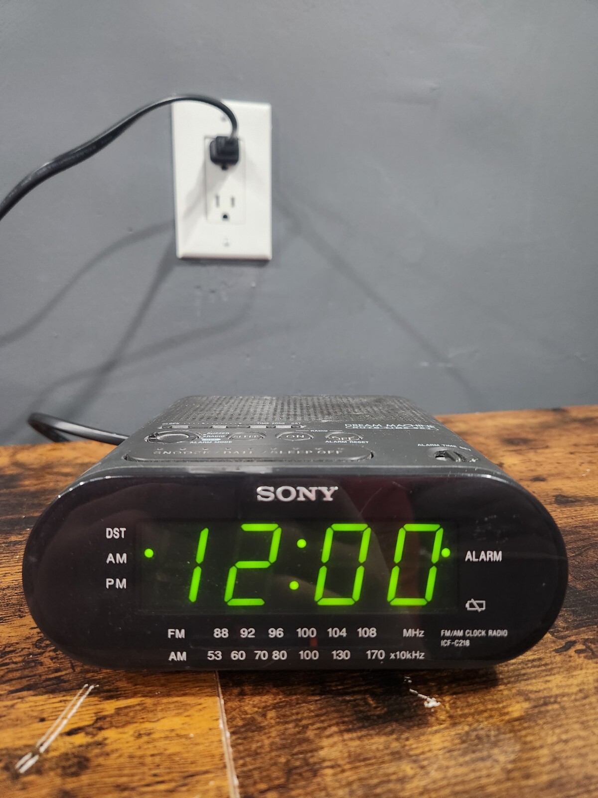 Sony Dream Machine Digital Alarm Clock AM FM Radio ICF-C218 Black ...