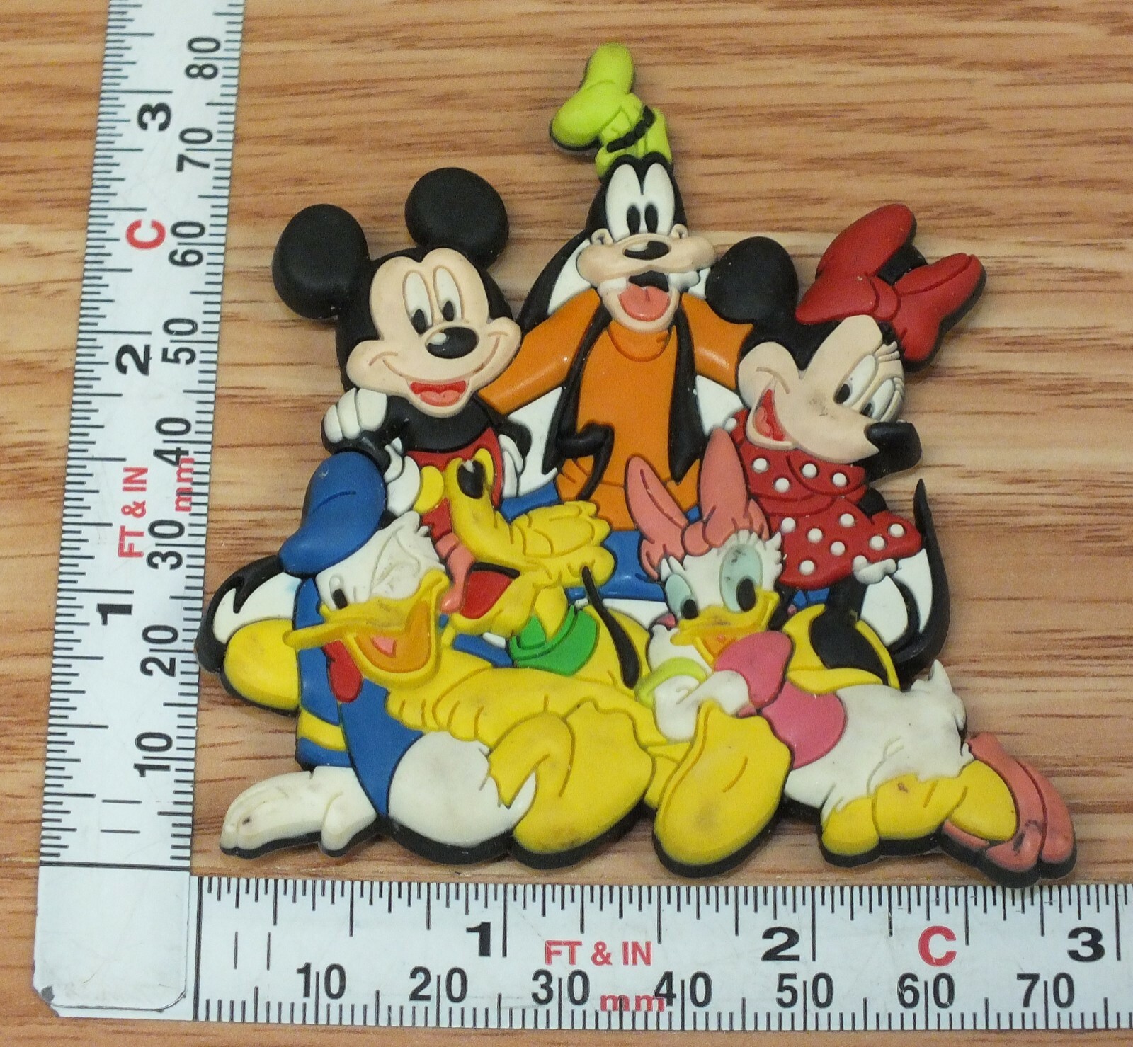 Genuine Disney Multi Character Collectible PVC Fridge Magnet **READ ...