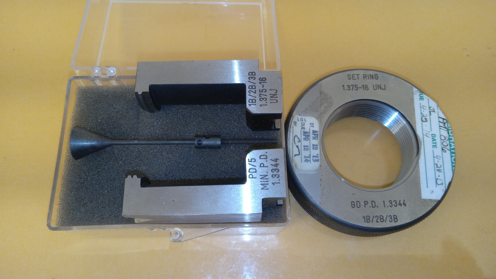 JOHNSON GAGE 1.375 16 UNJ THREAD GAGE / COMPARATOR SEGMENTS & SET RING ...