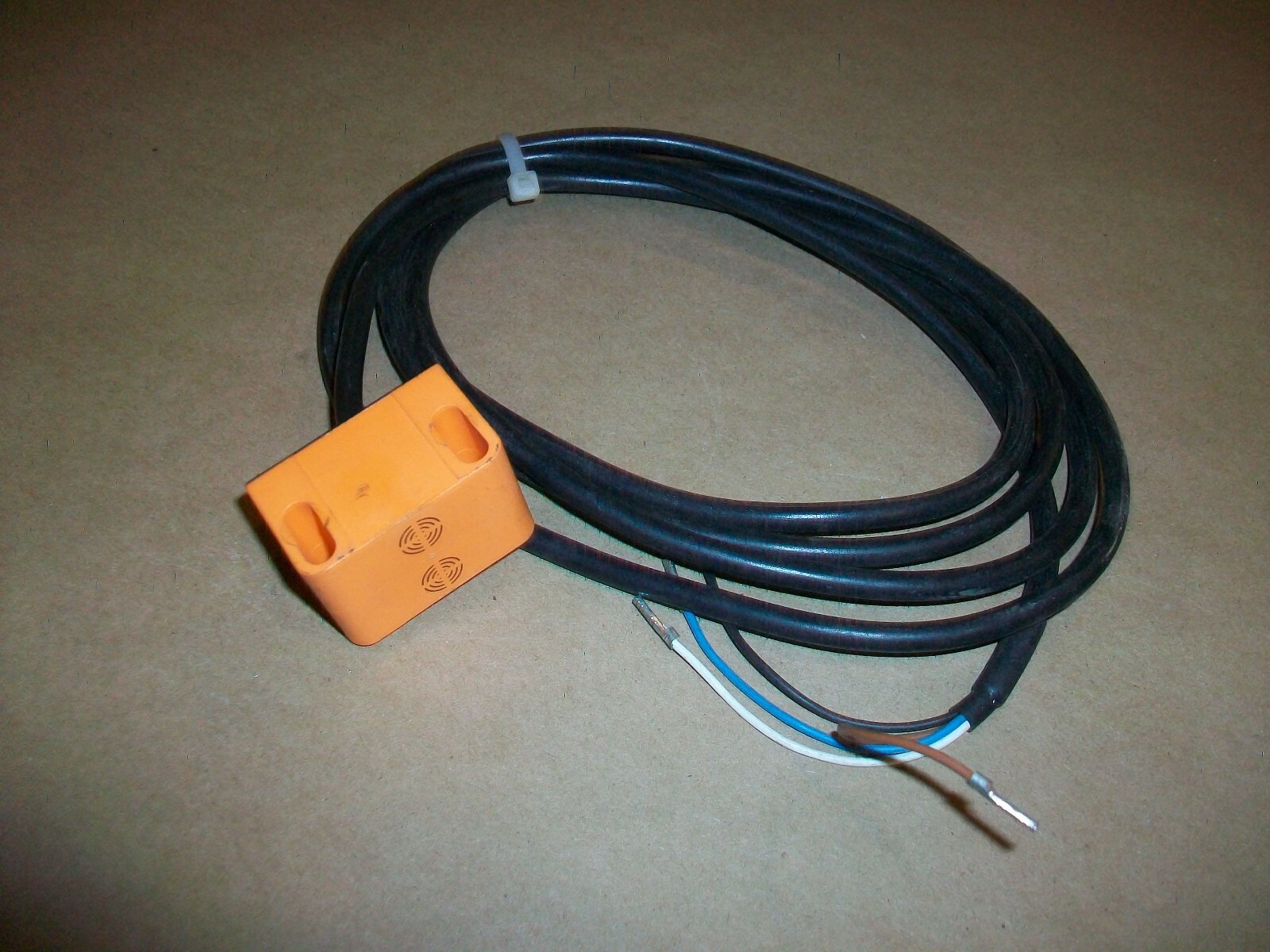 IFM Efector Proximity Sensor IN5251 IND3004DBPKG 10-36vdc | eBay