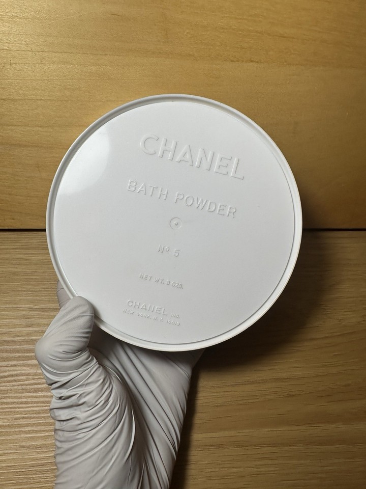 VTG CHANEL No 5 Dusting Body Bath Powder with Puff Un-used Full 1960s ...