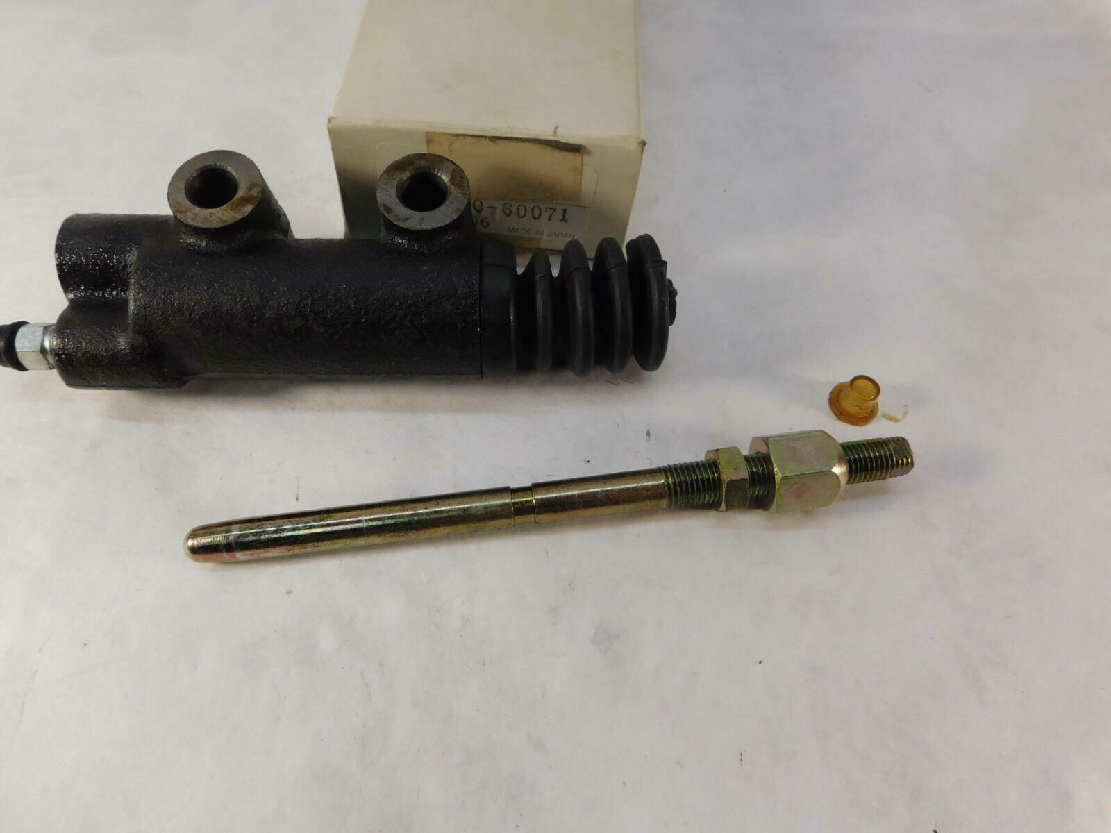 Toyota Land Cruiser Clutch Release Cylinder 31470-60071 1975-1980 | eBay