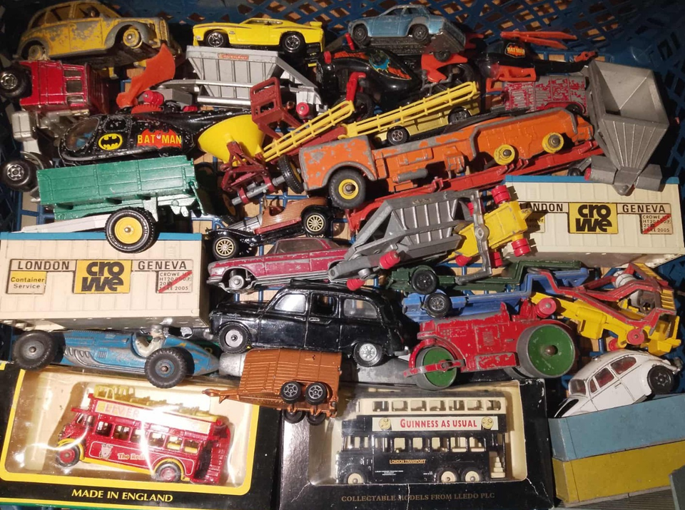 ORIGINAL VINTAGE DIECAST TOY JOB LOT DINKY CORGI JUNIORS etc TRUCK ...