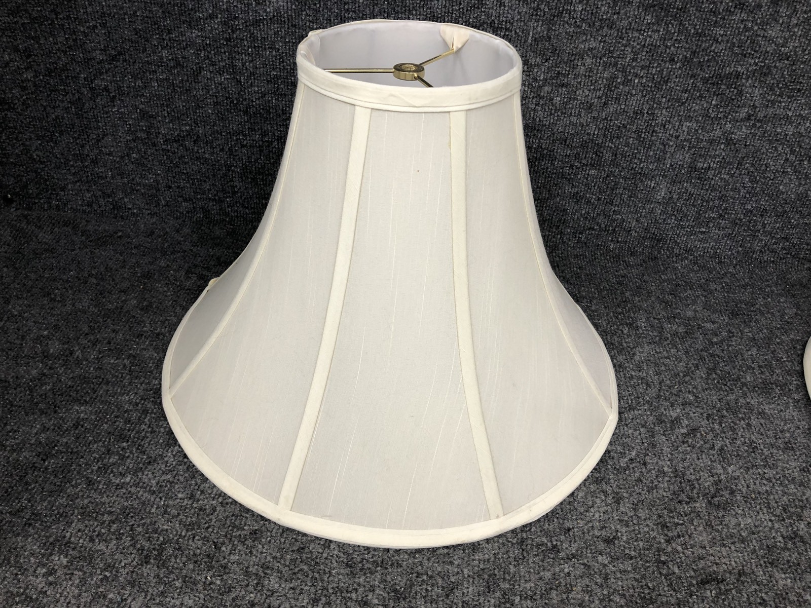 Pair Of Off White Linen Octagonal Bell Shaped Lined Lampshades 11”T X ...