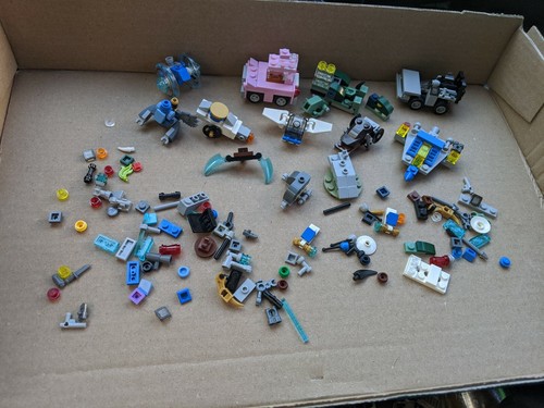 Lego lot incomplete vehicle space ship parts weapon delorean pink Jeep ...