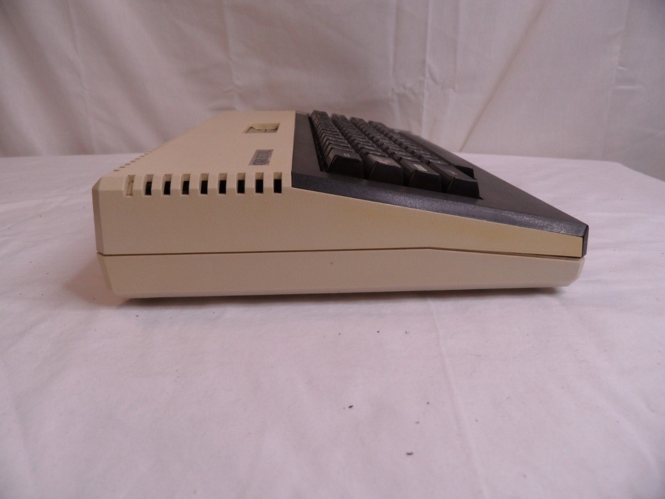 Atari 800 XL Computer Tested & Working w/ Power and composite video ...