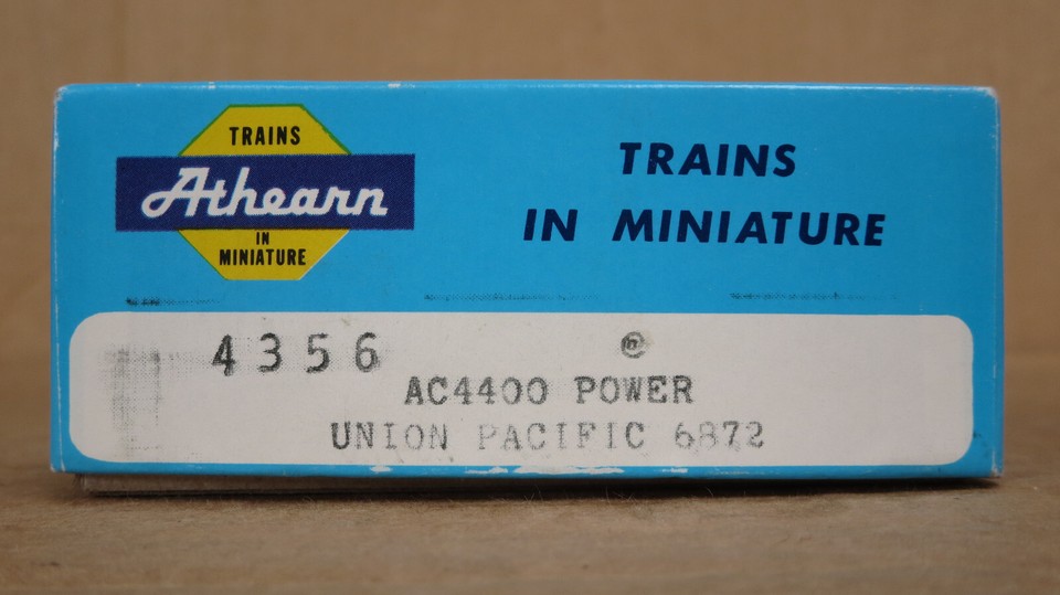 Athearn 4356 AC4400 Union Pacific Diesel Engine #6842 "Blue Box" HO ...