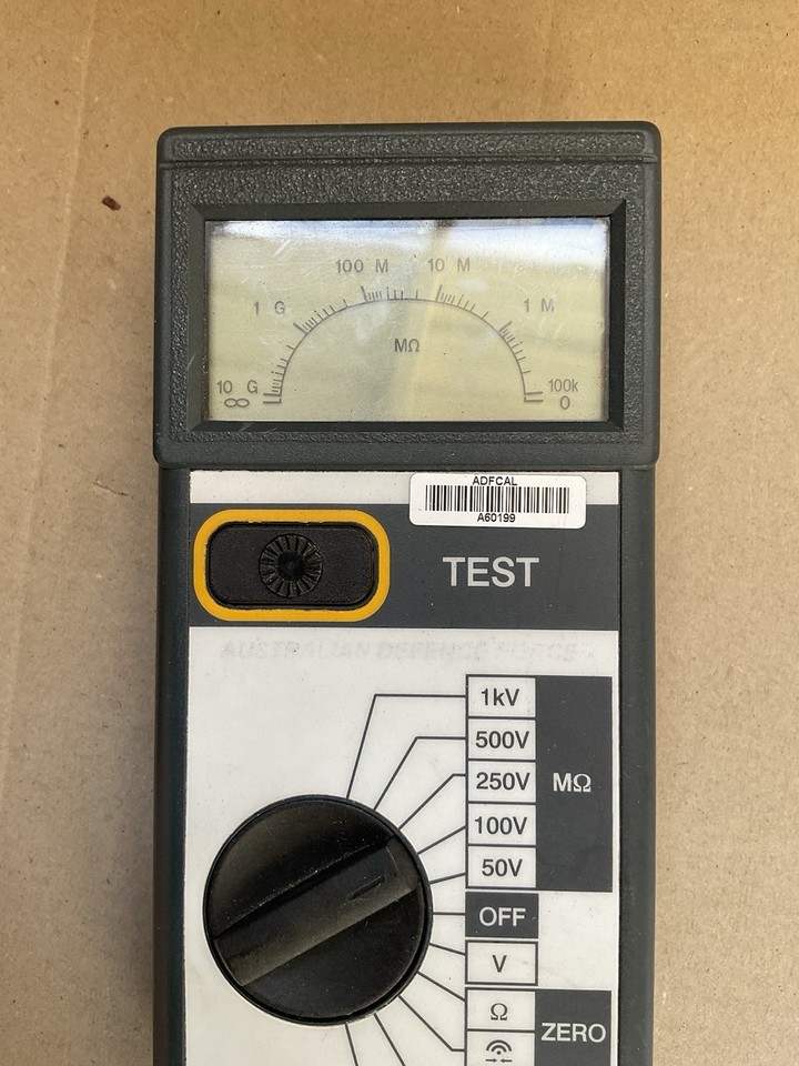 Megger BM80/2 Multi-Voltage Analog/Digital Insulation & Continuity ...