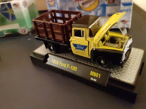 1:64 1966 DODGE L600 TRACTOR TRAILER & 1956 FORD F100 HOOD OPENS M2 ...