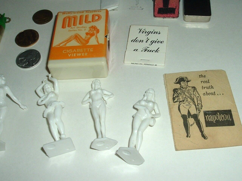 LQQK vintage RISQUE NOVELTIES, color film viewer, coins, rubber stamp ...