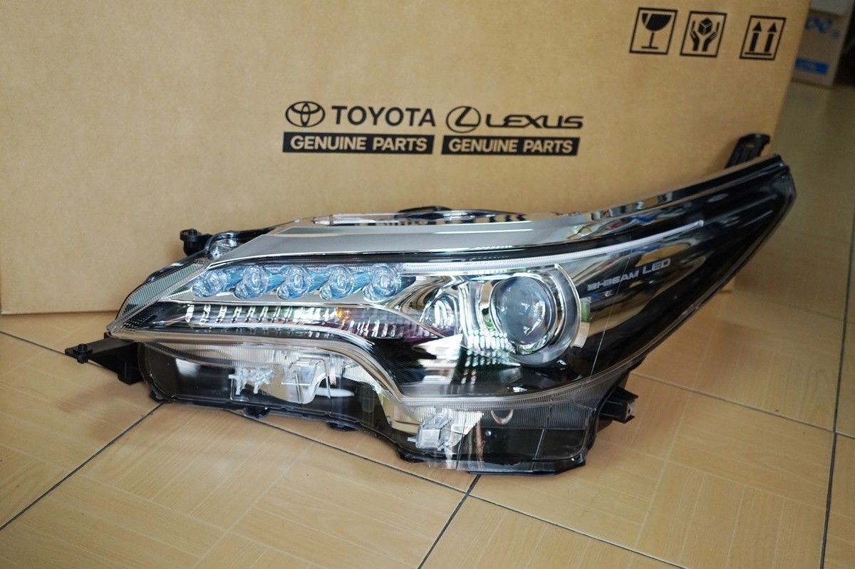 LEFT SIDE GENUINE TOYOTA NEW FORTUNER 2015-17 HEADLIGHT BI-BEAM LED ...