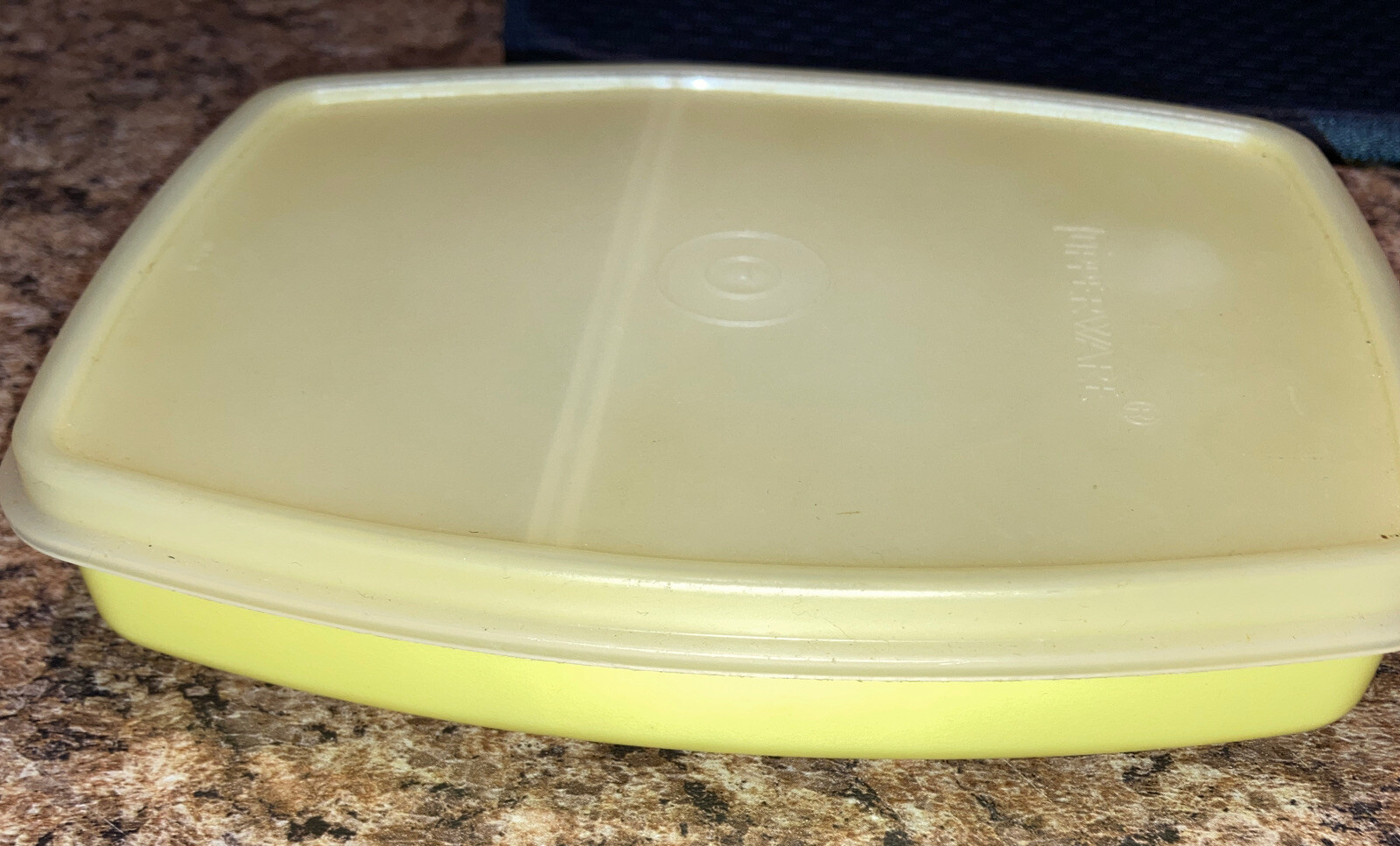 Tupperware Packette Divided Lunch Container Lemon Yellow #813-4 | eBay