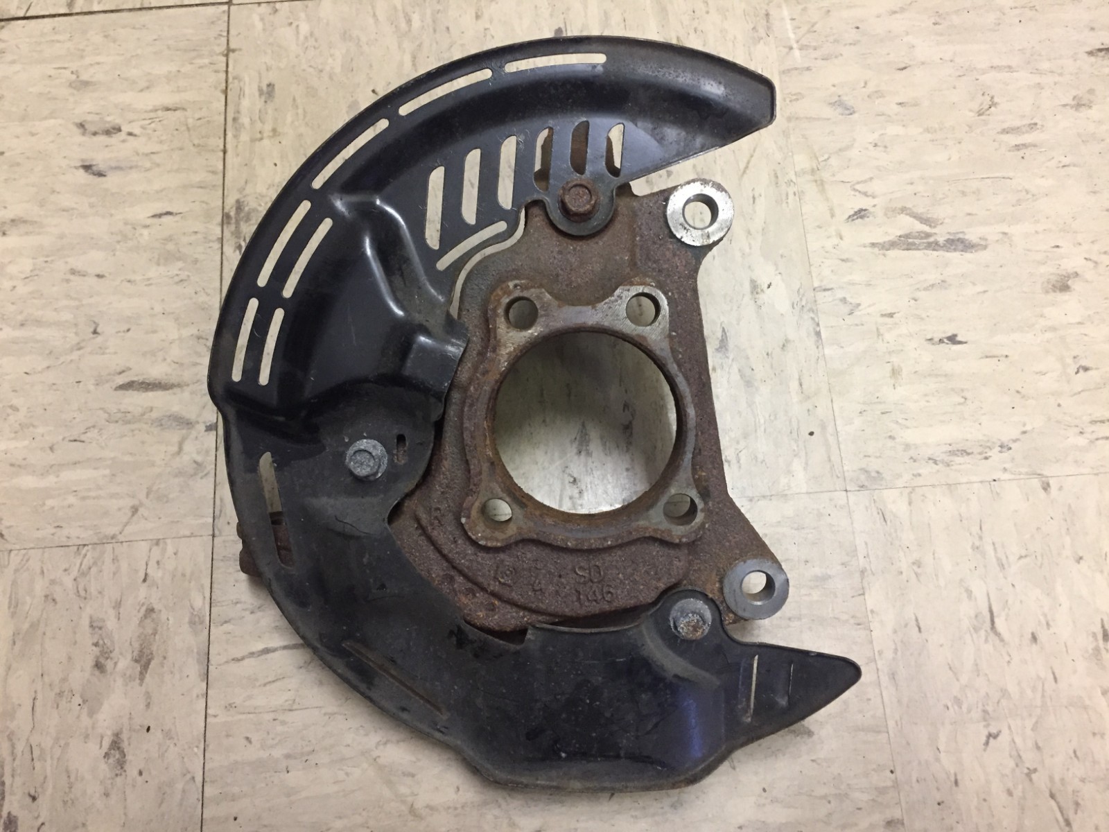 13-17 Subaru BRZ Spindle Right Passenger Front Knuckle Hub Assembly ...