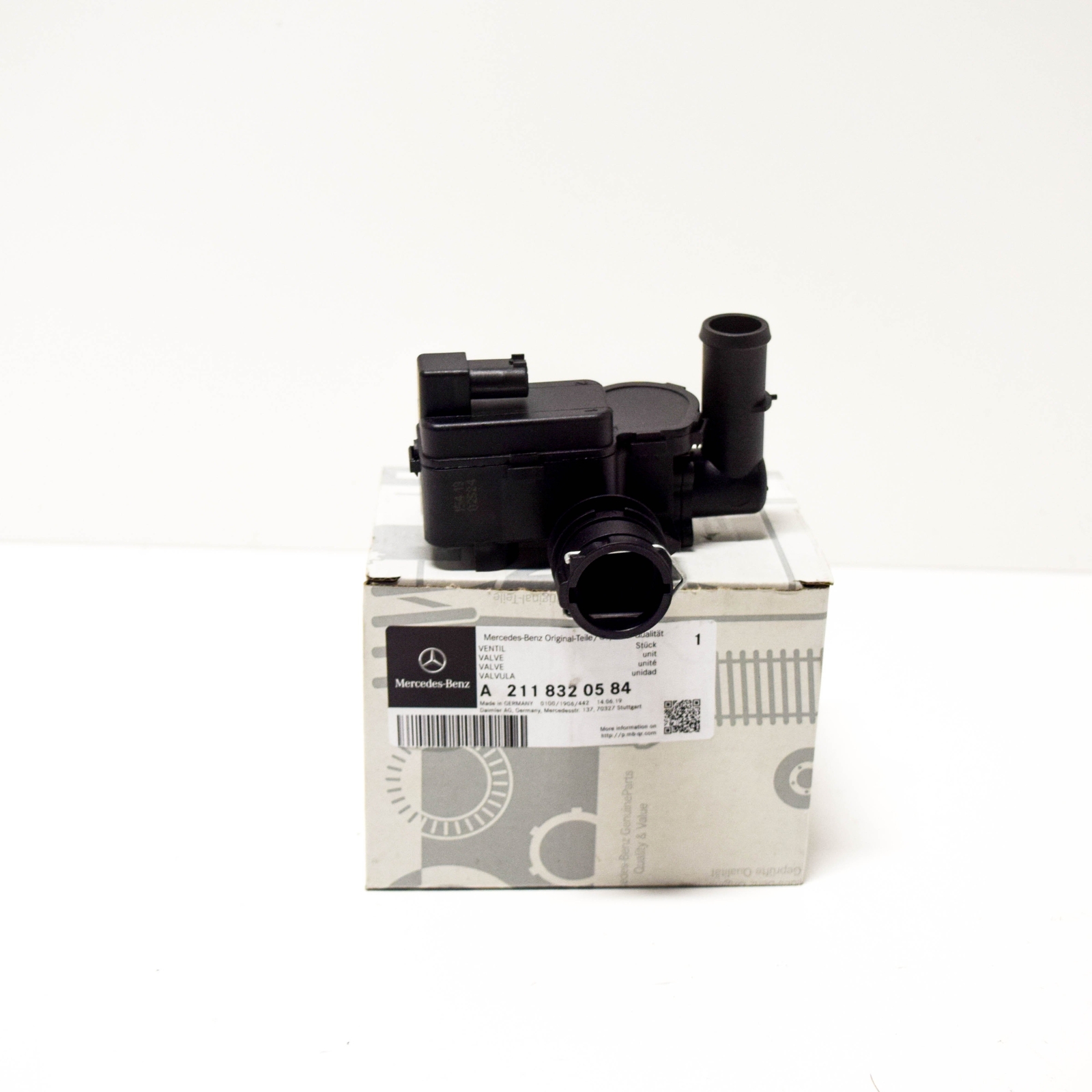 Mercedes Benz E W211 Heater Duo Valve A2118320584 GENUINE NEW | eBay