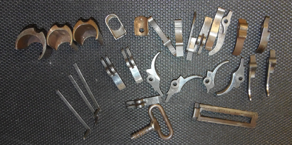 Assorted lot of Remington Rolling block and other Misc Antique Rifle ...