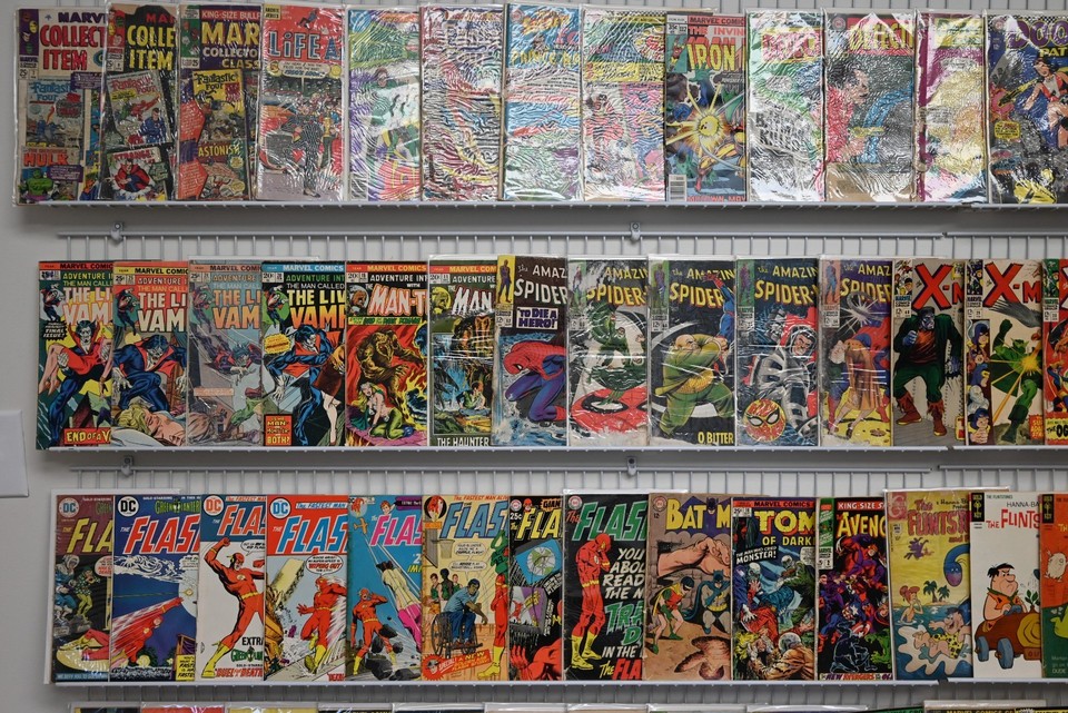 Huge Lot 130+ Silver/Bronze Age Comics!!! Low Grade Readers See ...