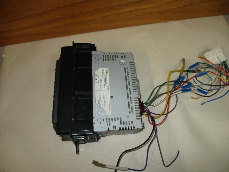 SONY Model N0. CDX-R3000 FM/AM Compact Disc Player (PARTS ONLY ...