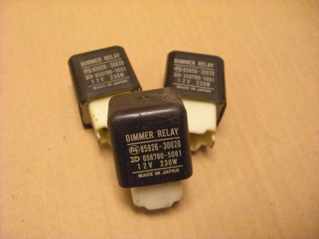 Toyota Lexus DENSO Dimmer Relay 85926-30020 Black 12v 230w for sale ...