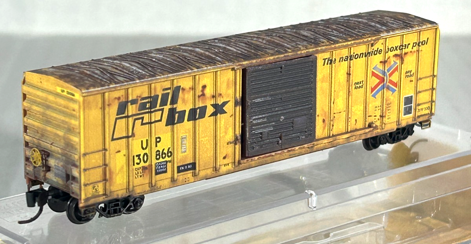 MICRO-TRAINS 50' RIB BOX CAR WEATHERED/GRAFFITI UNION PACIFI/ex-RAILBOX ...