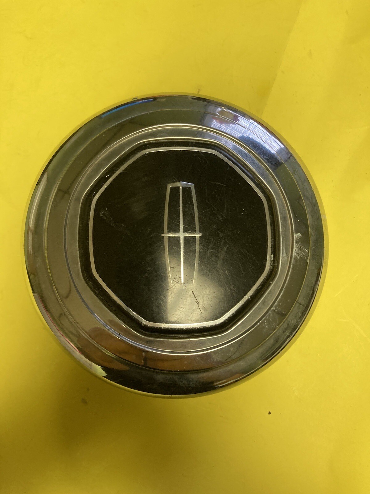 Set of 6 or 4 OEM Genuine Lincoln Town Car Center Cap Wheel G769b F5vc ...