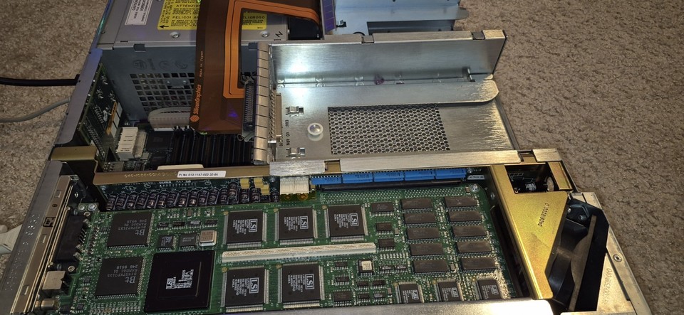 SGI Indigo 2 ,Powers on and boots to bios ,150mhz 32 MB RAM ,Parts or ...
