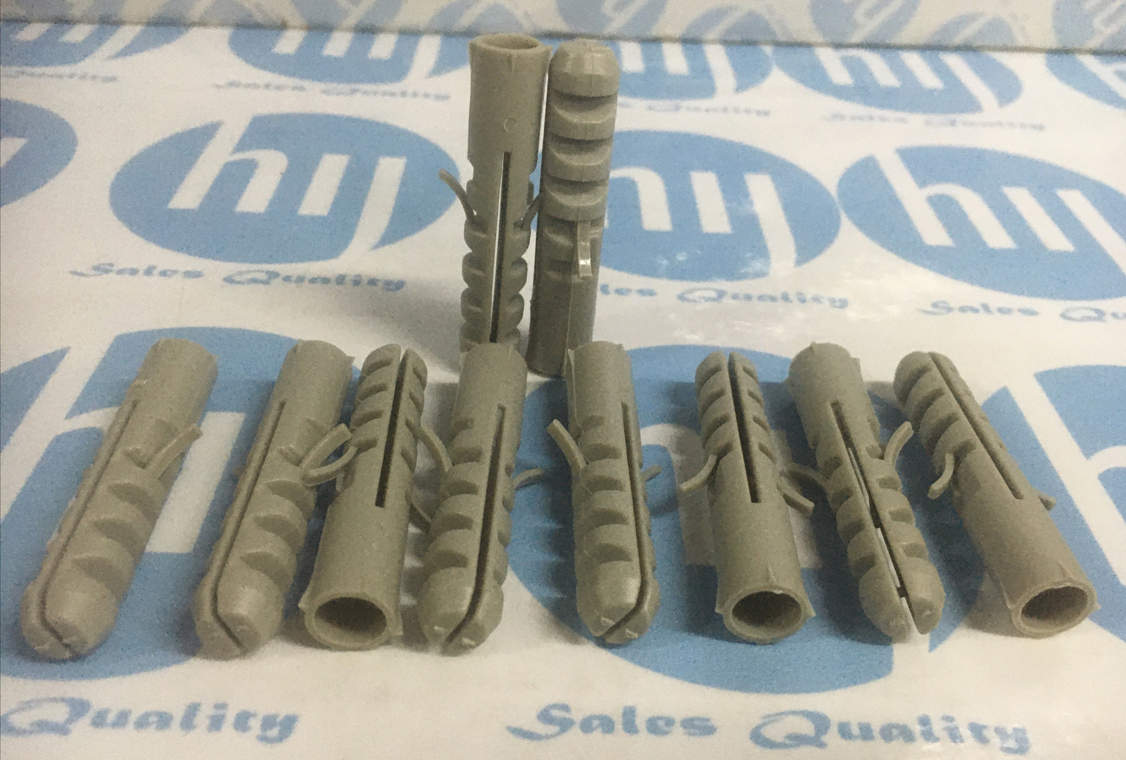 #Heavy Duty Wall Plugs M10 X 50 Rimless Nylon Raw Plug X 10 M2194 *new ...