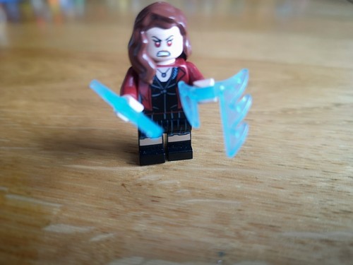 Genuine LEGO Scarlet Witch Wanda sh174 Minifigure from 76031 Marvel ...
