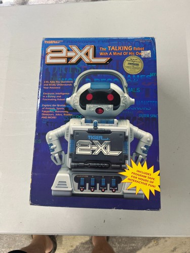 Tiger Electronics 2-XL Talking Robot In box w/ cassette+manual Tested ...