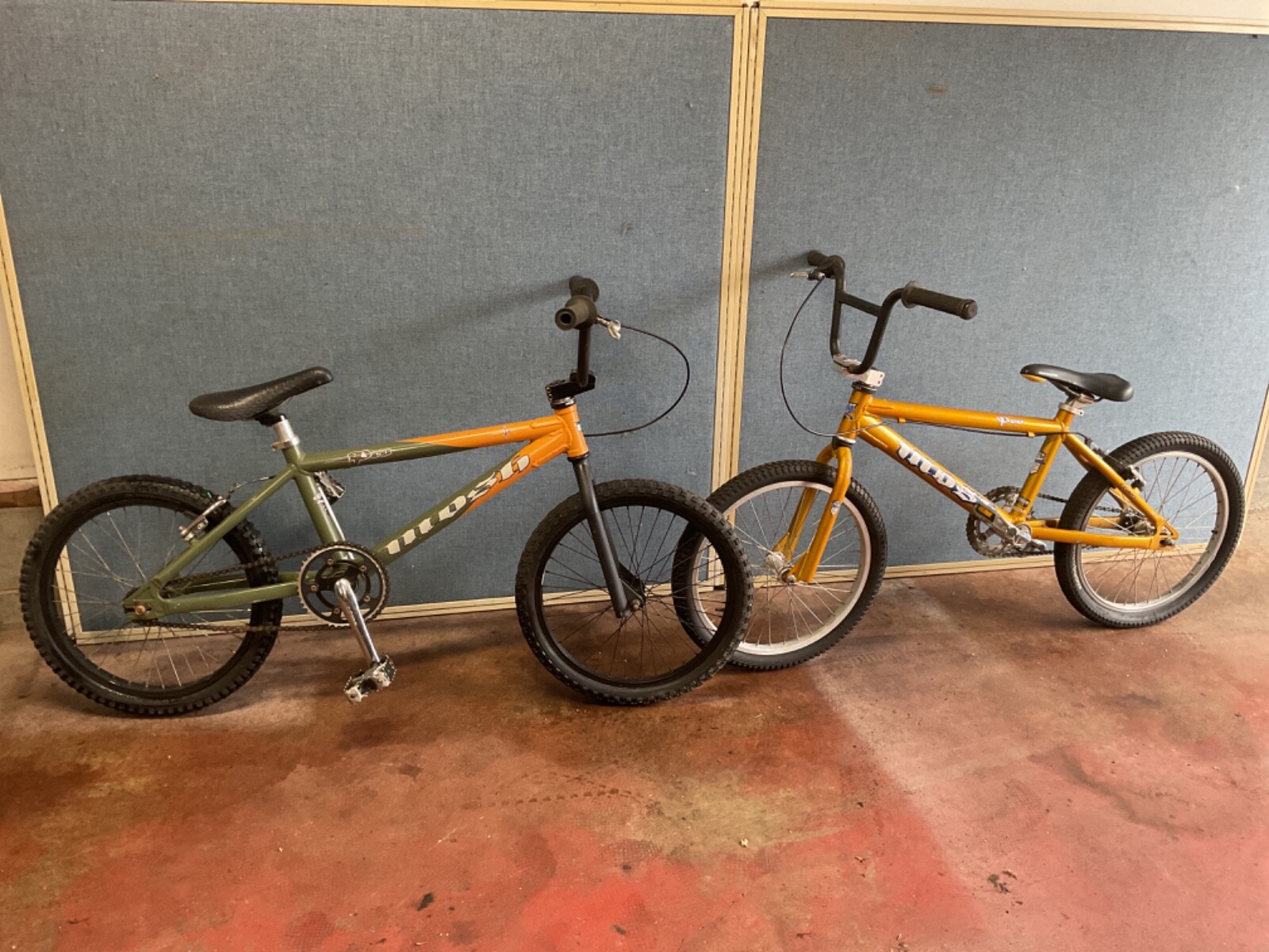Pair of Mid-School Giant MOSH Pro BMX bikes ultra rare color almost all ...