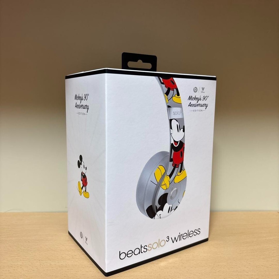 Disney Beats Solo3 Mickey Mouse Wireless Headphone 90th Anniversary ...