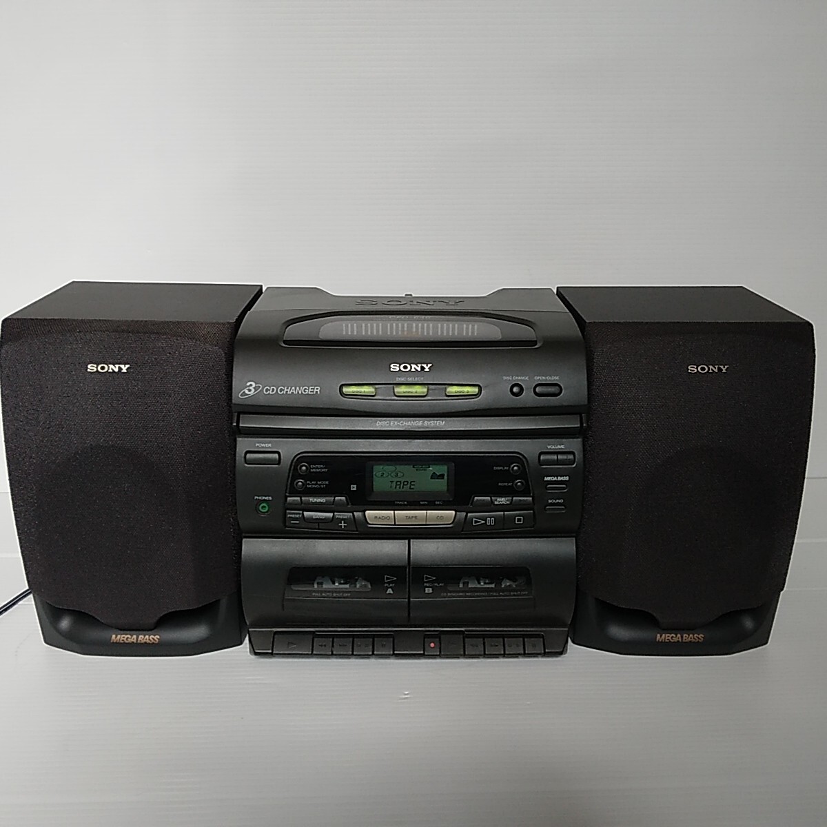 Sony CFD-646 Boombox-3 CD Changer-Dual Casette Player-AM/FM Radio ...