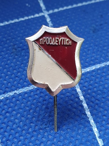 Pin badge anstecknadel Proodeftiki F.C. Piraeus football club Greece ...