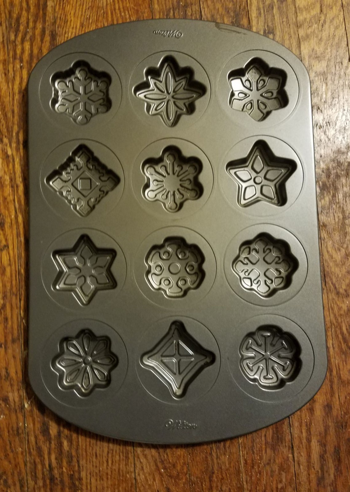Wilton Christmas Winter Snowflake Stars Cookie Baking Pan Snowflakes 12 ...