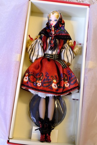 Gold Label Silkstone Barbie Fashion Model Collection Mila Russia Doll ...