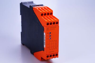 Dold Safemaster Emergency Stop Module LG5925.48/61 0061919 AC/DC 24V ...