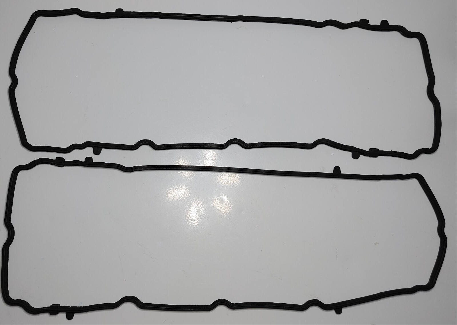 Cylinder Head Cover Gasket - Mopar (5184595AE) & (5184596AE) 3.0 & 3.6 ...