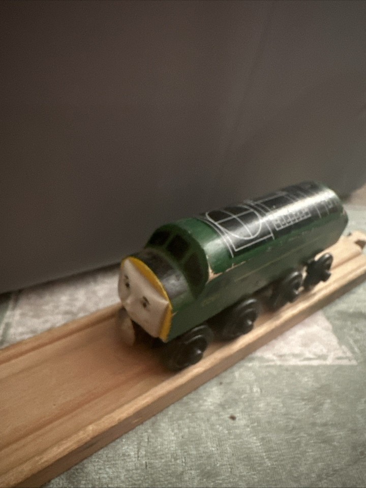 VINTAGE! Thomas & Friends D261 The Diesel Thomas Wooden Railway ...
