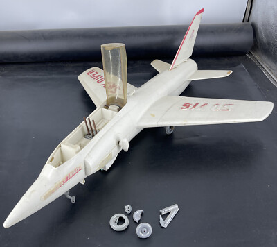 Vintage Battery Operated Remco Sky Diver #4 Motorized Jet Plane Fighter ...