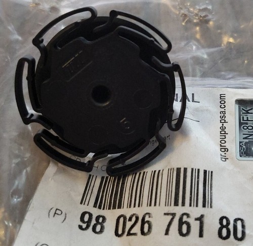 Panel fixing spacer clip (2) Peugeot Citroen Vauxhall 9802676180 New ...