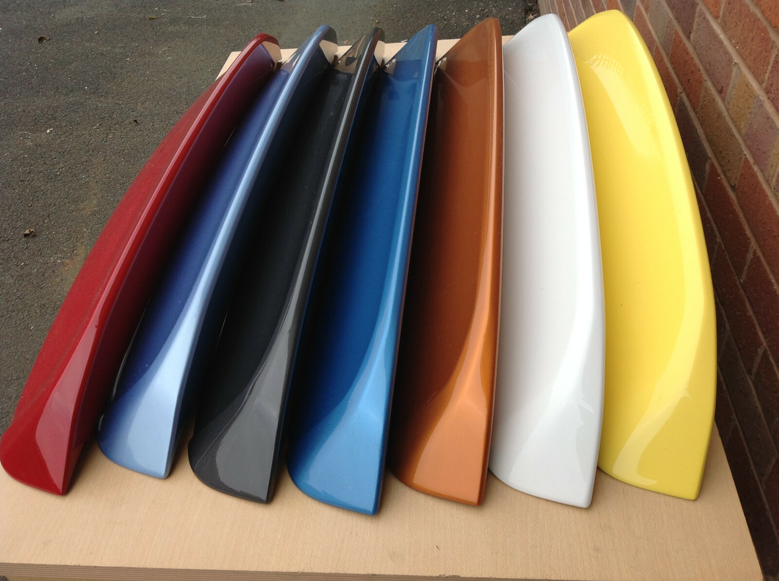 MG3 Mg 3 REAR SPOILER CHOOSE THE COLOUR: YELLOW,ORANGE,RED,LIGHT BLUE ...