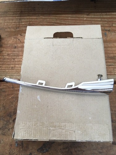 2010 Hyundai Elantra Grille Molding 86355-2H500. | eBay