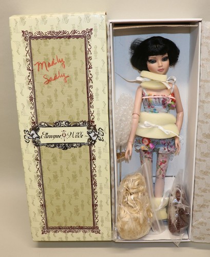 Tonner Essential Ellowyne Too! Wigged Out Fashion Doll w/ Outfit & 3 ...
