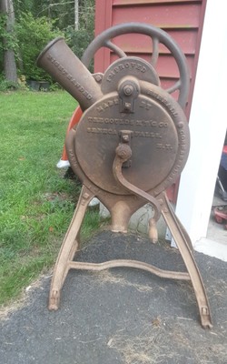 Primitives - Corn Sheller